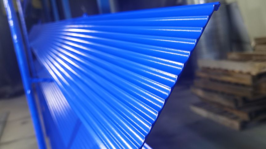 氟碳喷涂型材小波浪版幕墙装饰材料