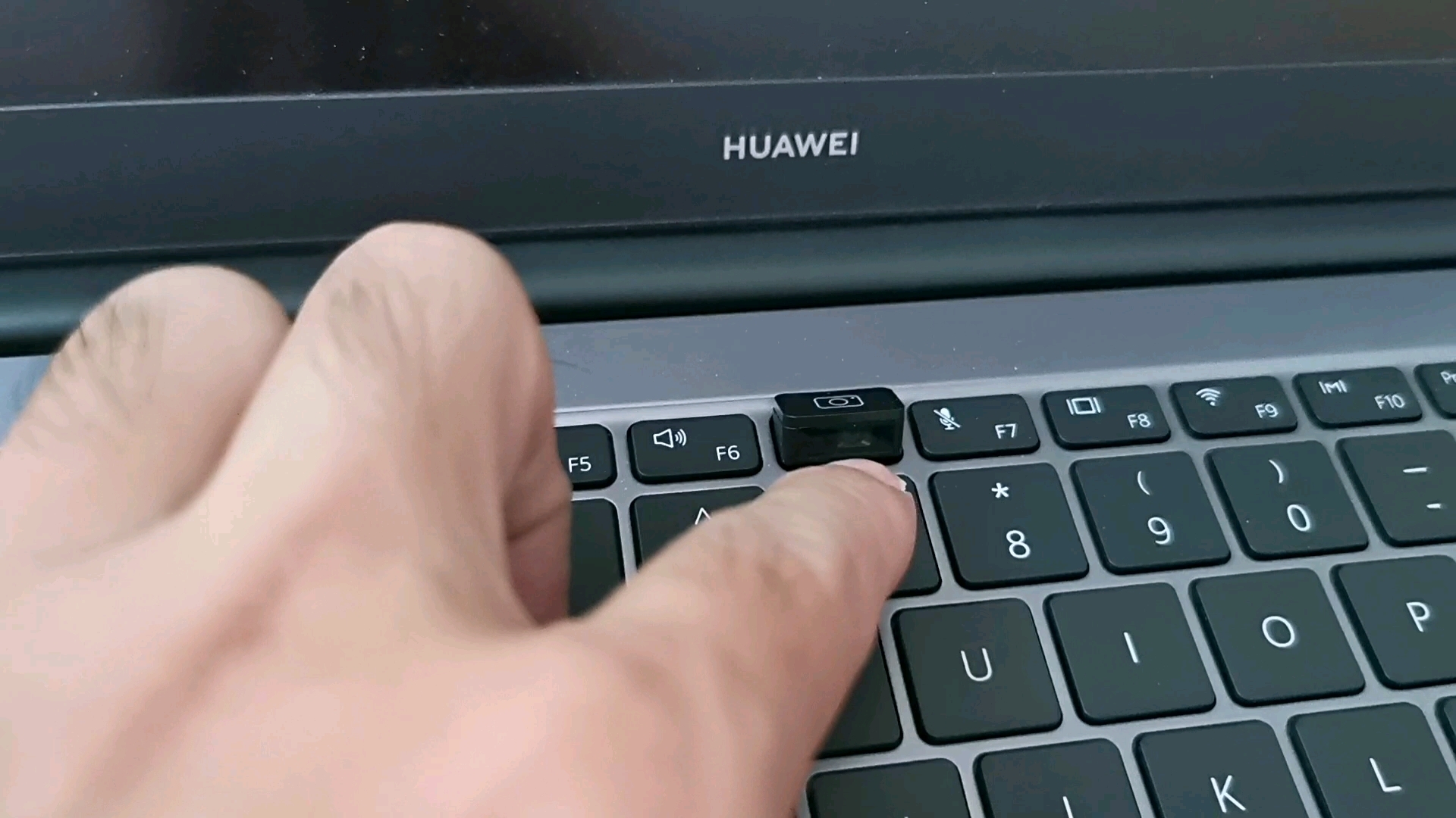 笔记本的摄像头用不了,想买个外置的,行不行