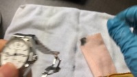 小陆教你如何去除手表划痕,抛光手表去刮痕