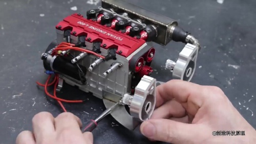 TOYAN L400 4 缸 Nitro RC 发动机改装排气管