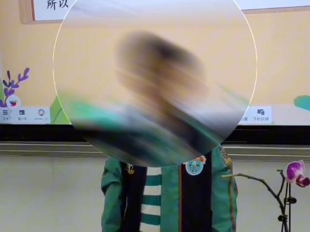“我想当中国农业发展银行的行长,继承我的爸爸,因为我的爷爷是中国...