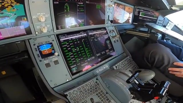 【大飞机】空客A350飞行前驾驶舱准备,第一视角观看如何操纵它