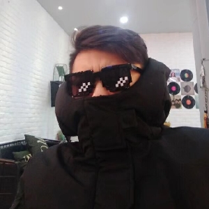 想看探路者穿JK 