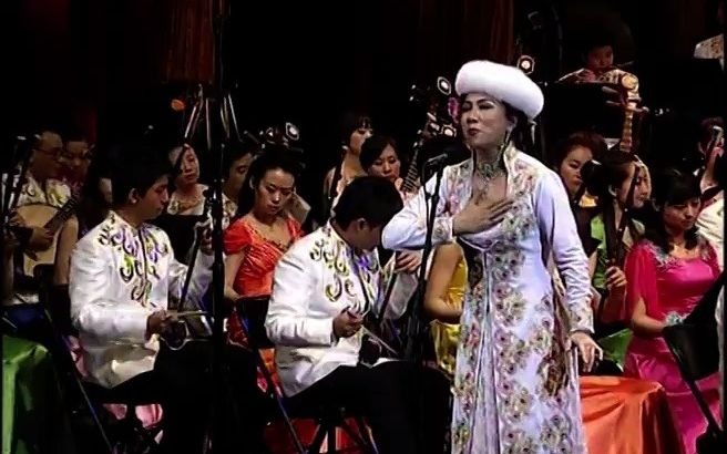 合唱与民族管弦乐《我们新疆好地方》| 中央民族乐团