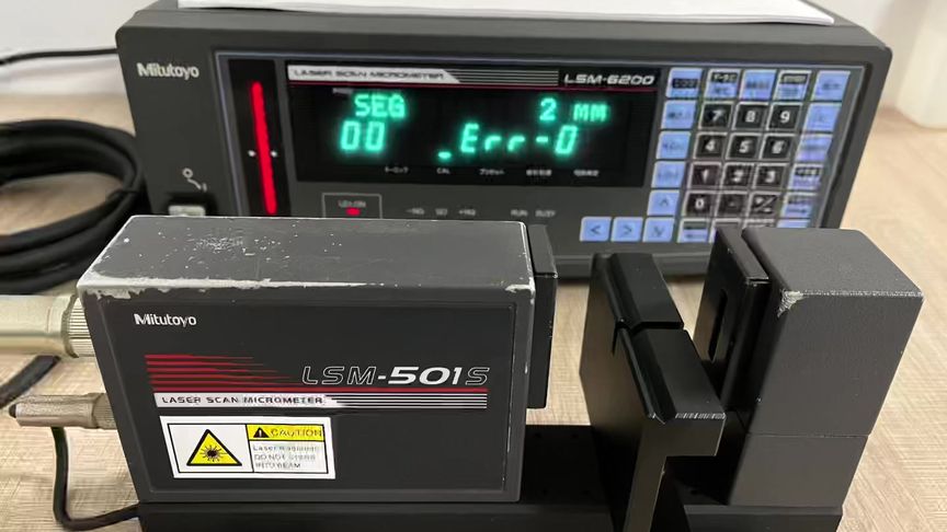 日本Mitutoyo三丰非接触式镭射激光外径测量仪。#检测仪器设备