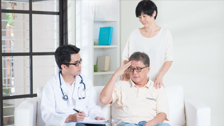 患者大面积脑梗塞,却在康复期又出现抑郁症怎么办?先治哪个?