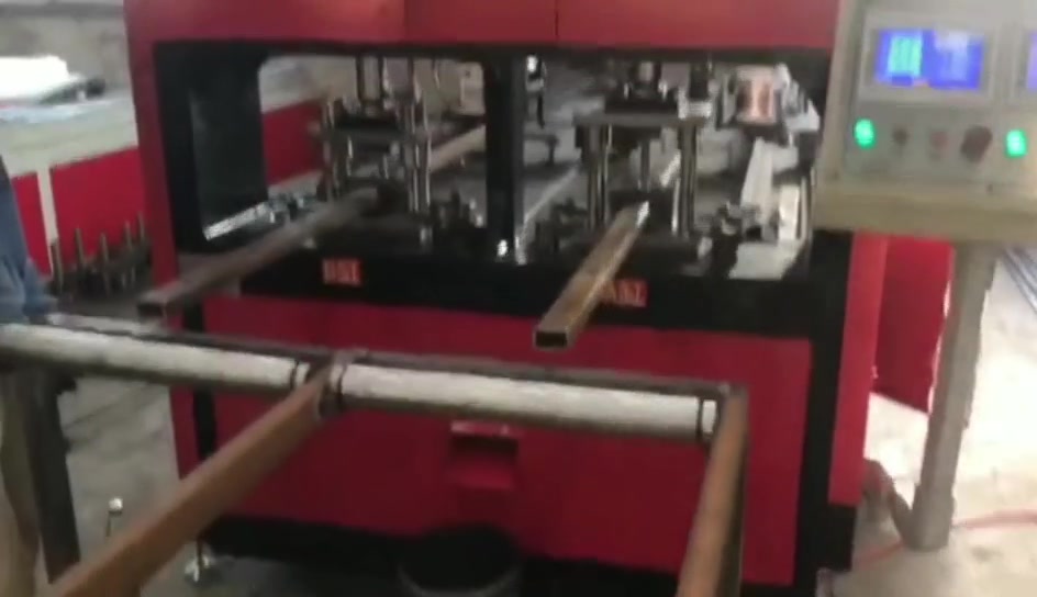 槽钢自动冲孔机视频