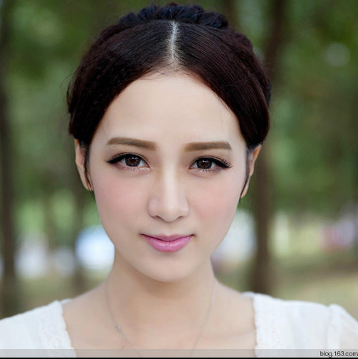 混血美妆达人 