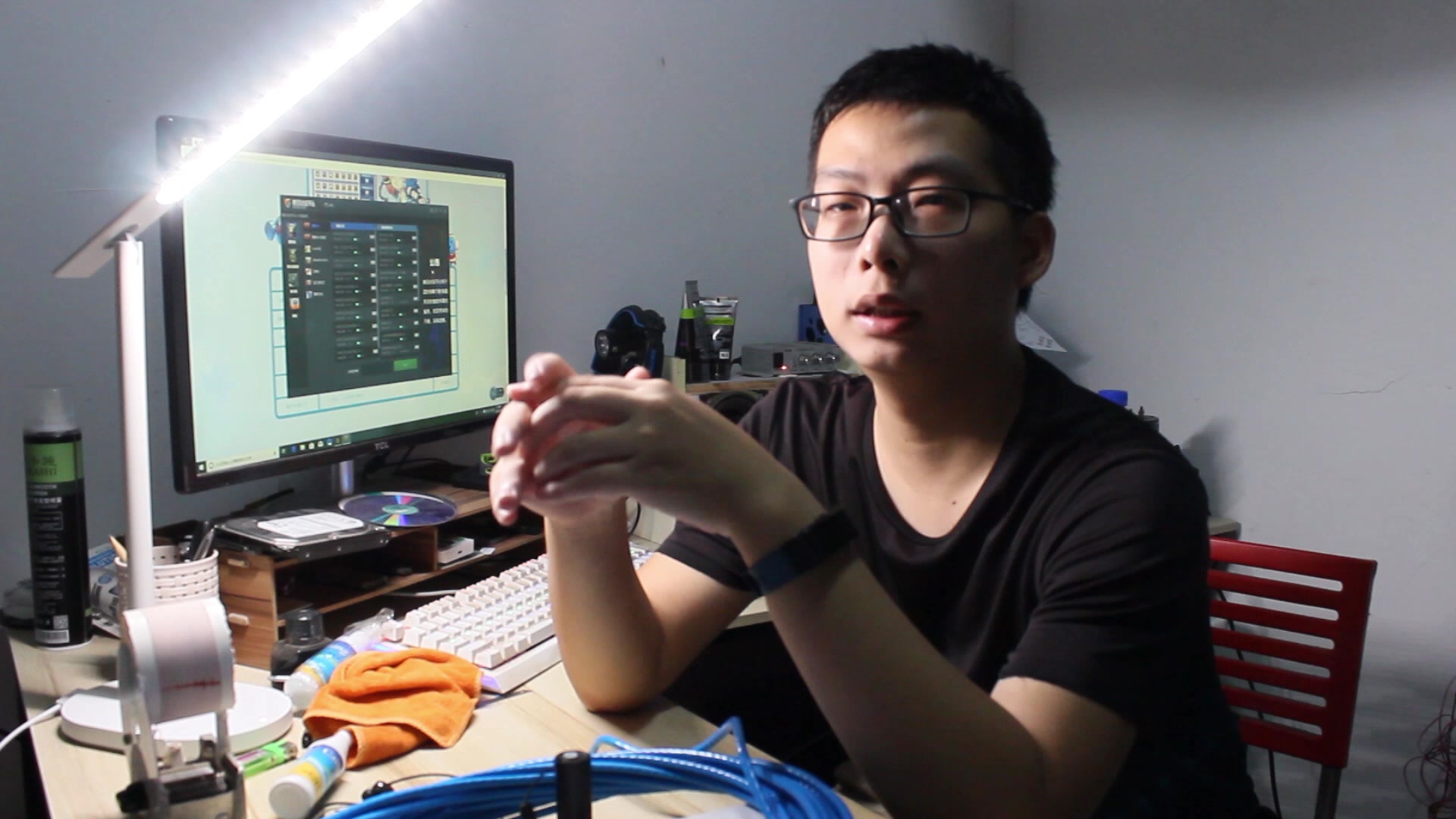 腾讯对战平台关闭了对魔兽争霸的服务支持,众玩家失去了由一个10年...