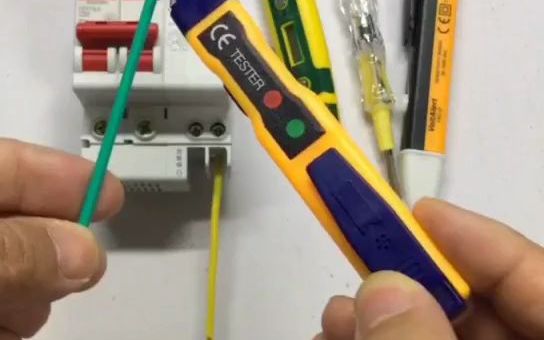 电笔的使用方法