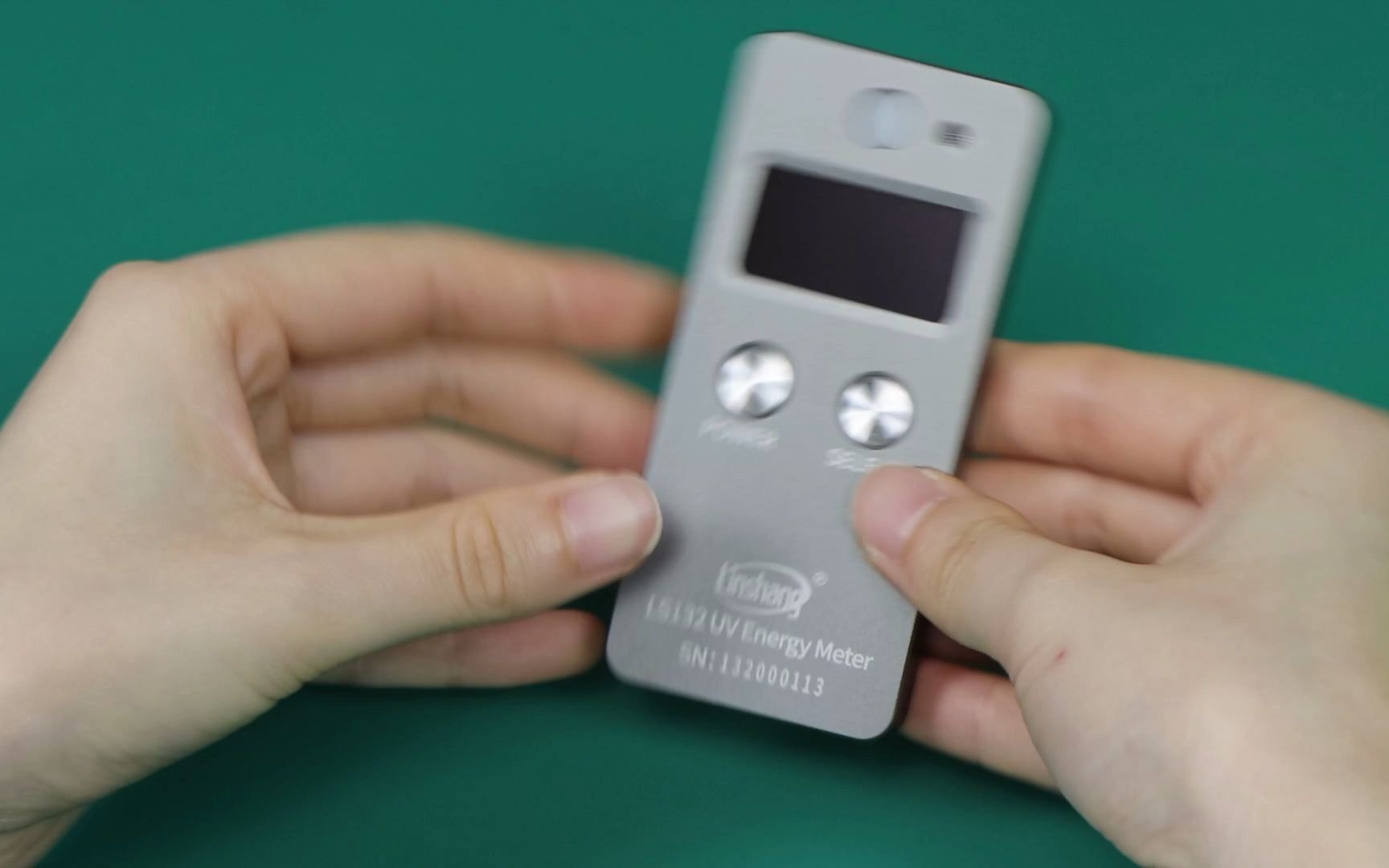 便携式紫外能量计的使用方法