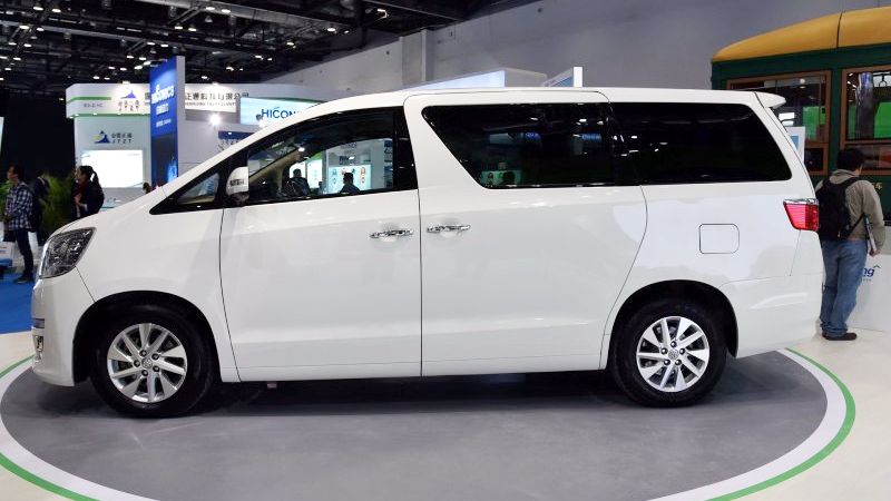 董明珠花十亿,造出首款纯电动MPV,充满电仅需六分钟