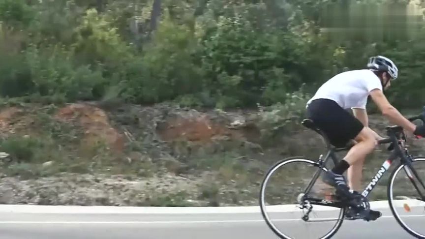 公路自行车入门教程:资深骑行告诉你如何握把手,把位你握对了吗