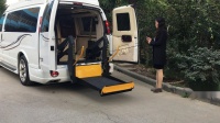 GMC商务车后门电动液压轮椅升降平台 轮椅举升机载重可达350kg.mov