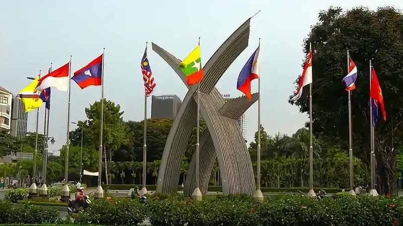 东盟+阿拉伯国家联手站队,美金融霸权结构性瓦解