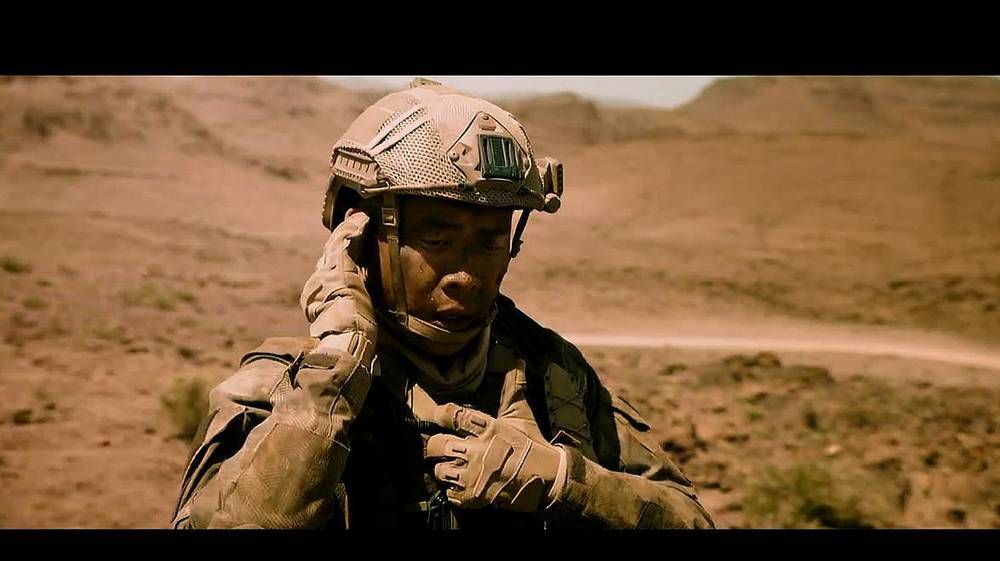 红海行动:一名军人的警觉,拯救了一群人的性命,紧张到窒息!