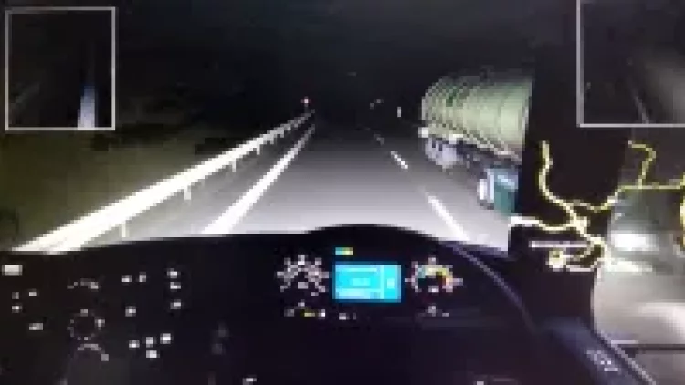 英国卡车模拟游戏视频 第四期 我第一次在高速上调头转弯!