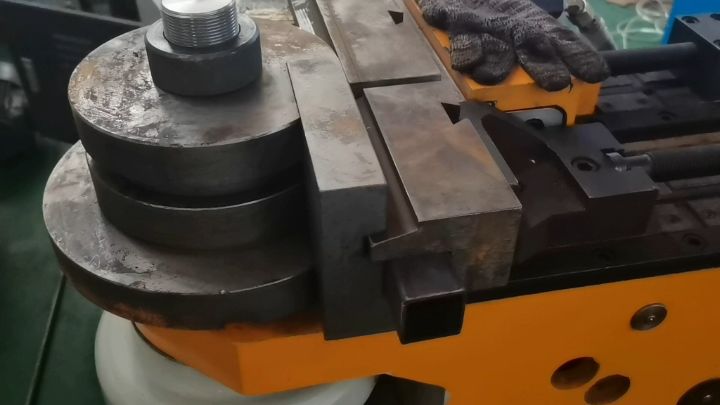 方管抽芯弯管内外饱满无褶皱米同握管机#弯管机#握管机#半自动弯管...