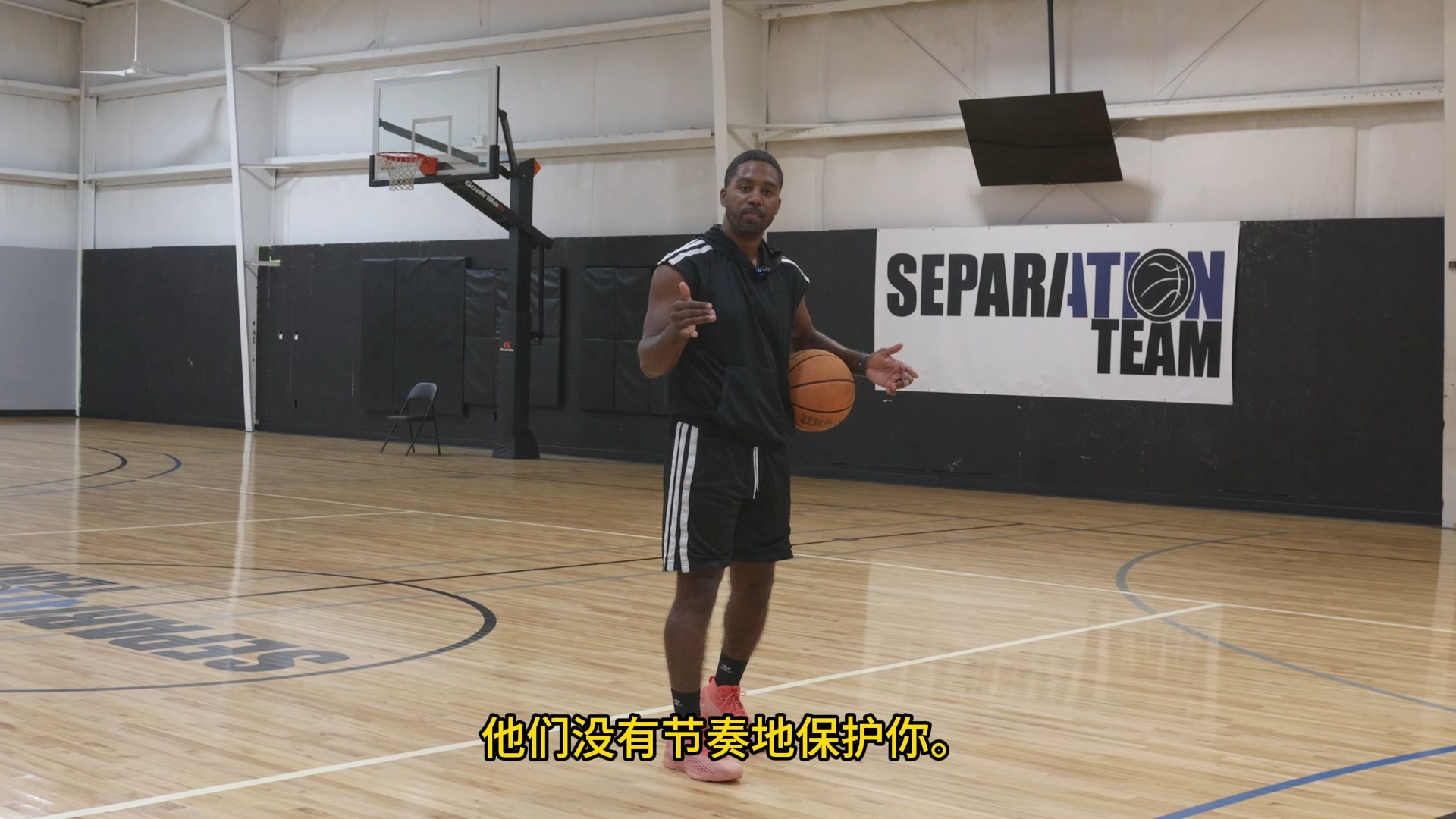 【运球】NBA球员是如何轻松突破防守的