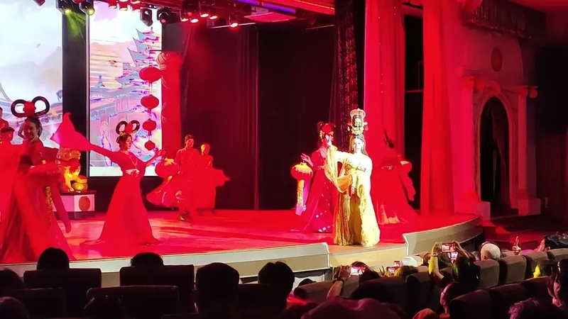 演出现场视频 民族特色民族文化 人妖秀,潇洒走一回