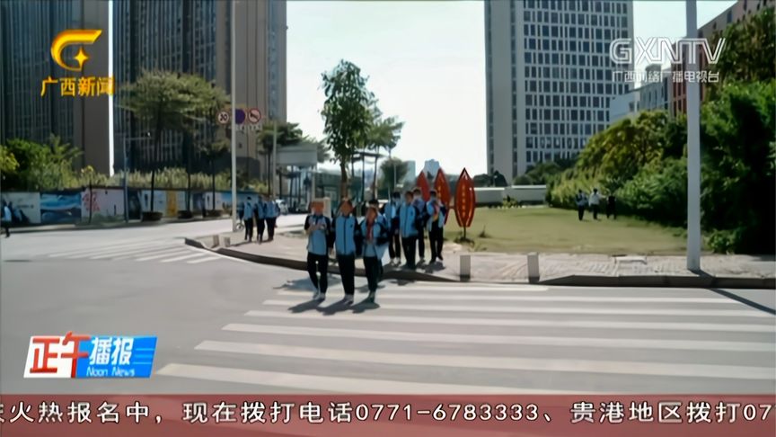 南宁:部分学校门外交通信号灯“缺位” 师生出行安全隐患重重