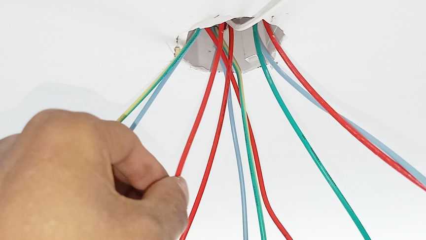 黄、绿、红、蓝色电线代表什么线?什么是相电压和线电压?教给你