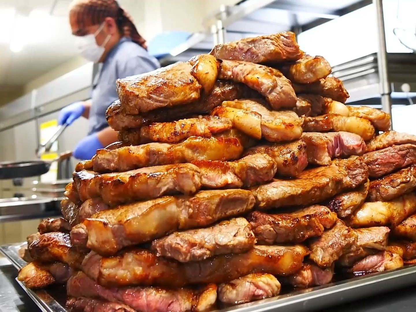 公司食堂天花板,上班只为去干饭!