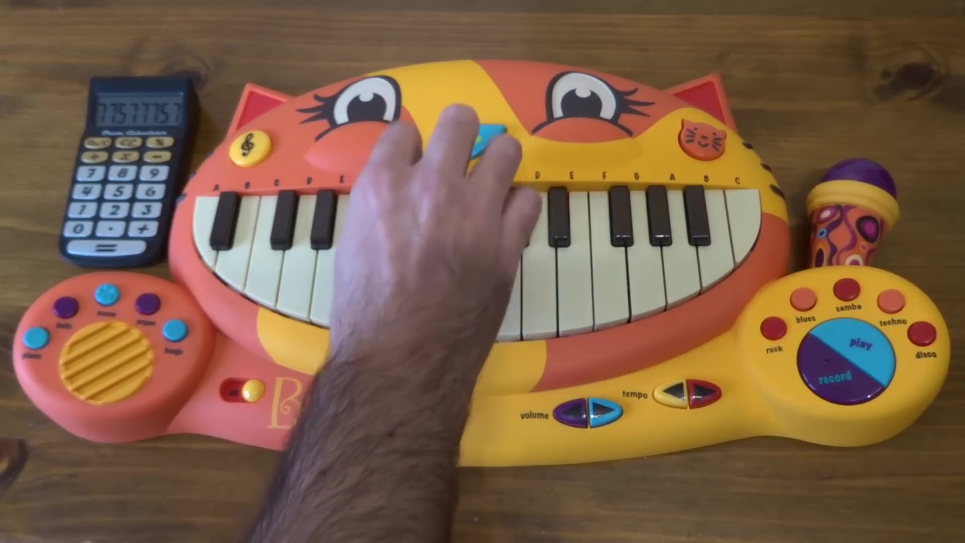 教你如何用计算器和喵喵琴弹防弹的Mic Drop