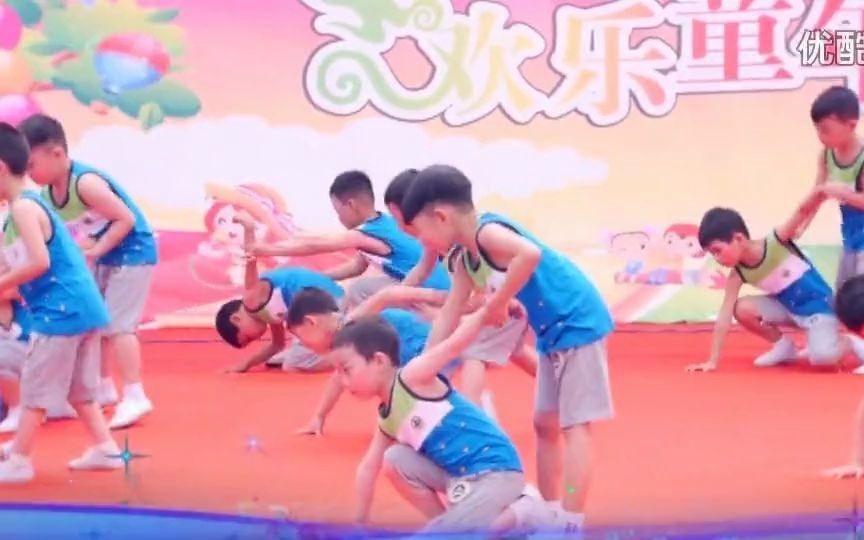 『儿童舞蹈』儿童很有节奏感与音乐感的舞蹈