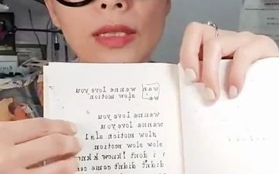 来写可爱的 打字机字体!