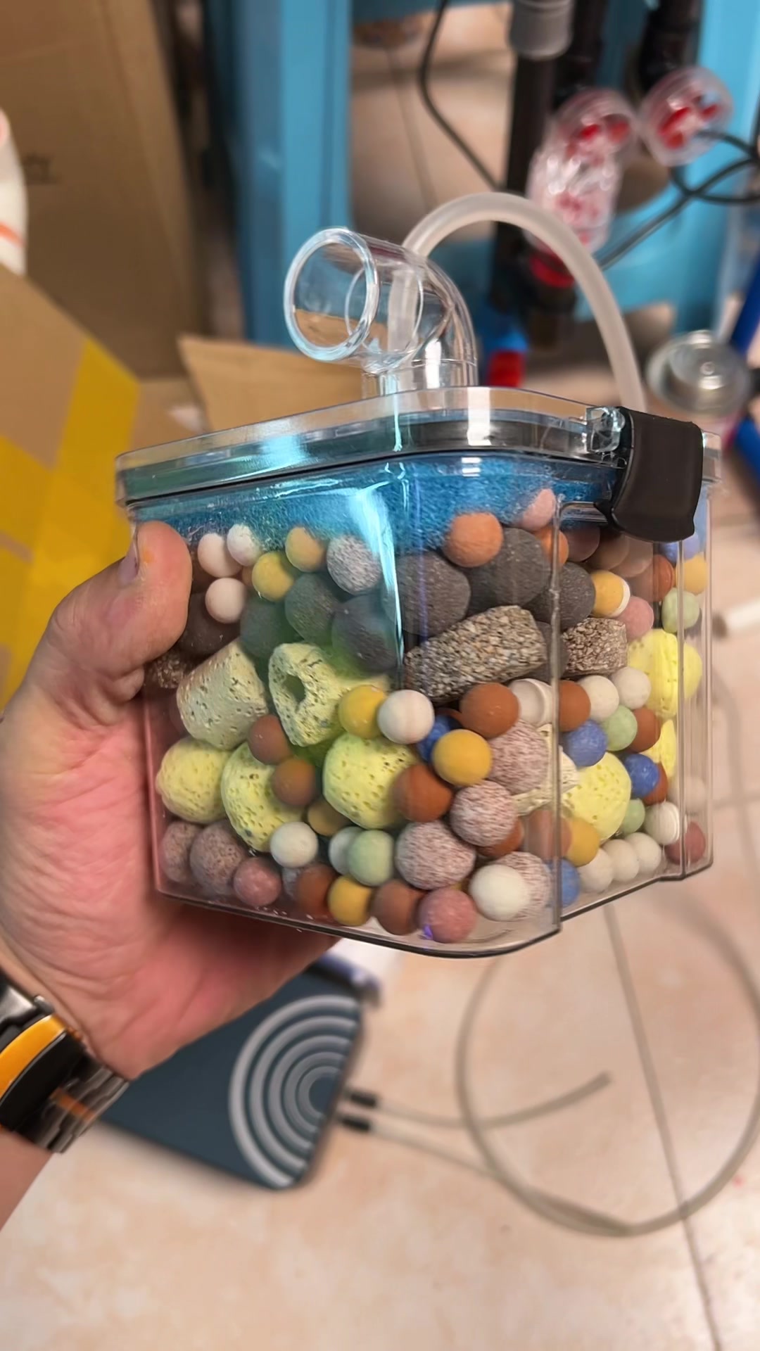 新到滤材椰壳活性炭,喜欢水妖精养小型鱼的看看,净水培菌,打氧,适合养...