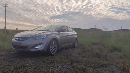 2016款现代朗动高配,一手车,全车原版,流口水吗?