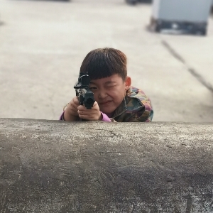 爱剪辑的黄同学 