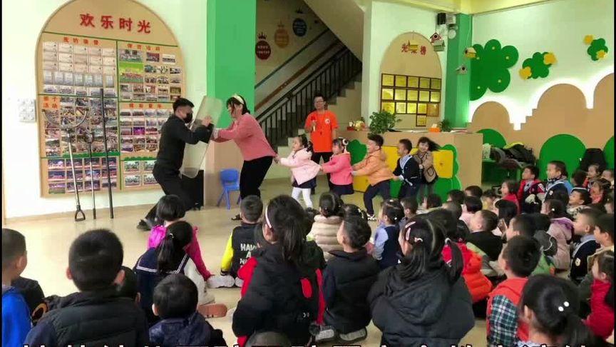 培英幼儿园防恐防暴安全教育演练,孩子的安全教育不可忽视!