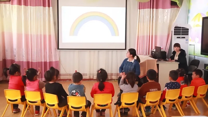 小班美术《哇,彩虹》 幼儿教育 幼儿园的快乐时光