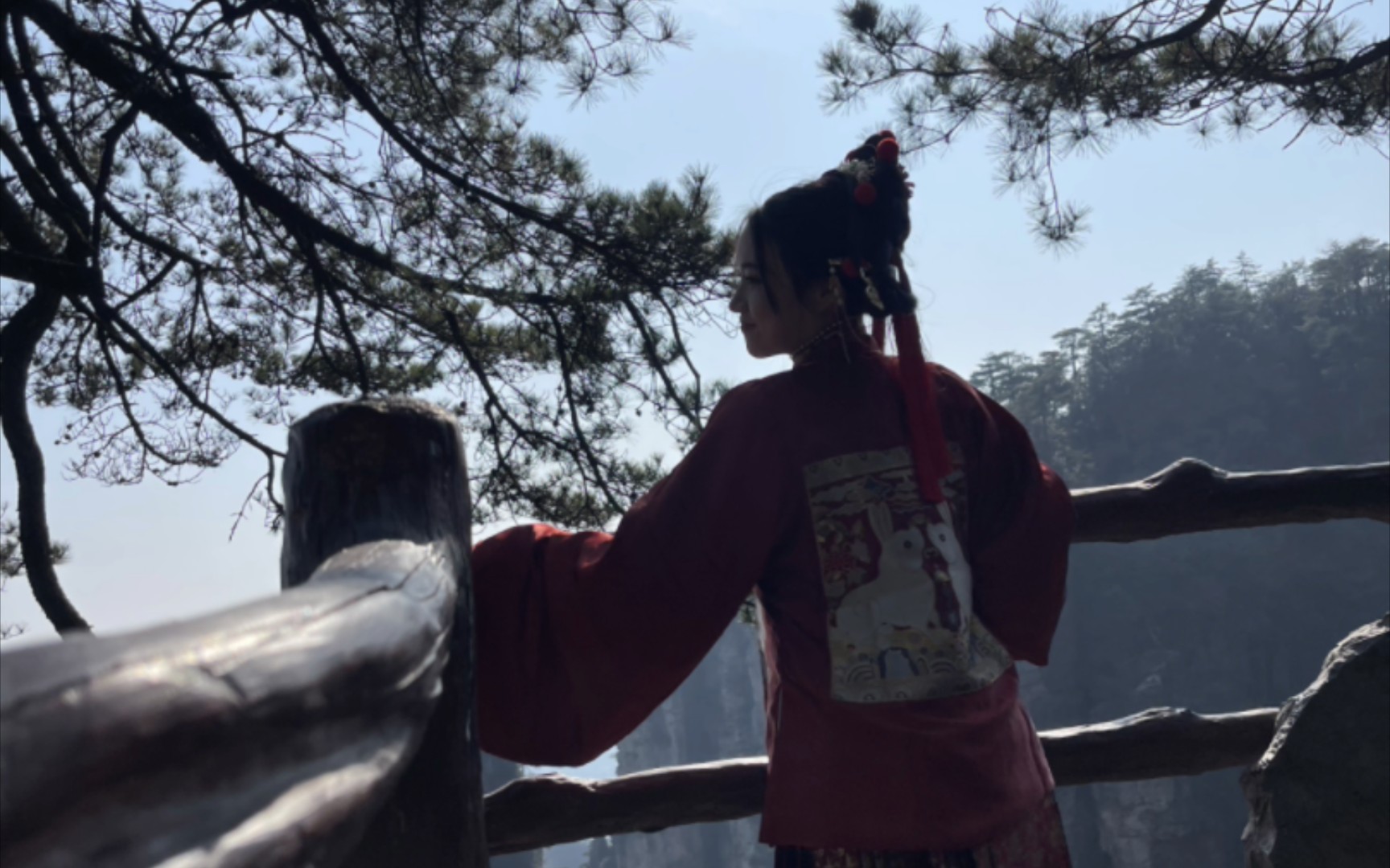 走进张家界森林公园,感受大自然的魅力!(ߍ�ߌ�)