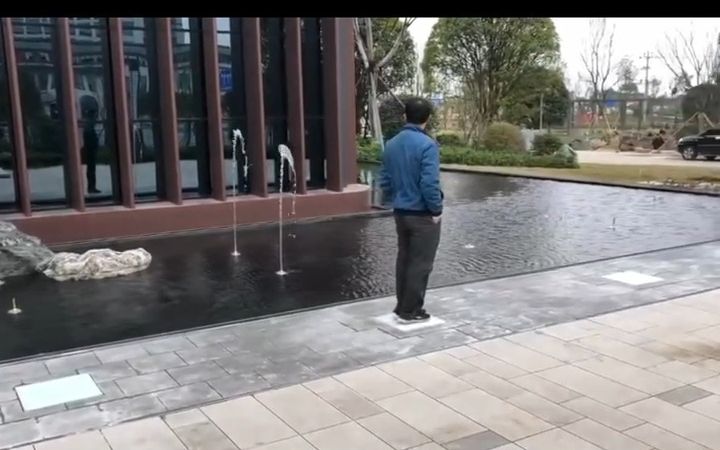公园互动喷泉安装.踩踏喷泉装置施工.增加游玩趣味互动喷泉公司-水雾...