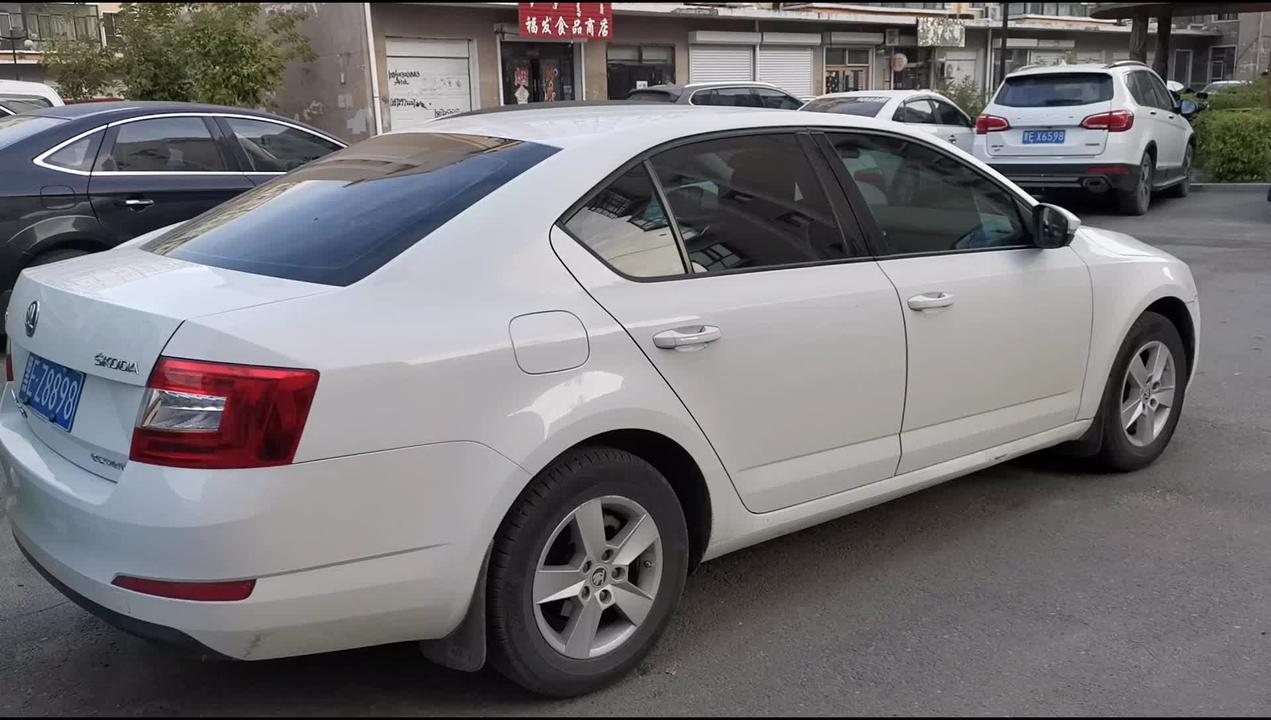 ...性价比非常高的家用轿车,十万以下的价格维修保养都很便宜,省油,耐用