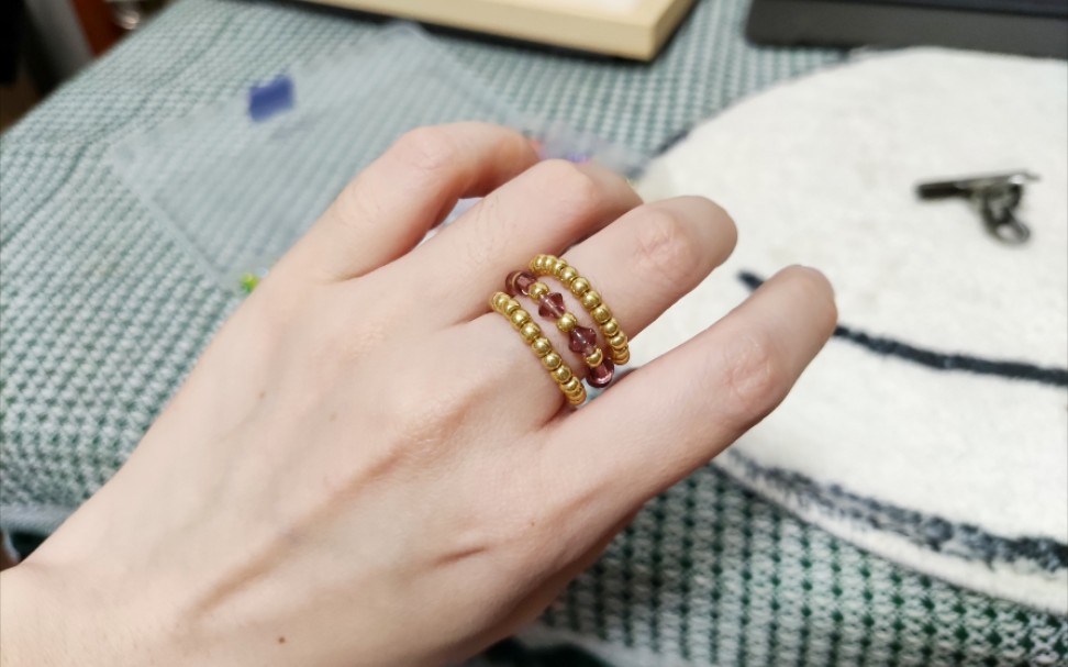 适合新手的串珠戒指教程,实现戒指自由了!