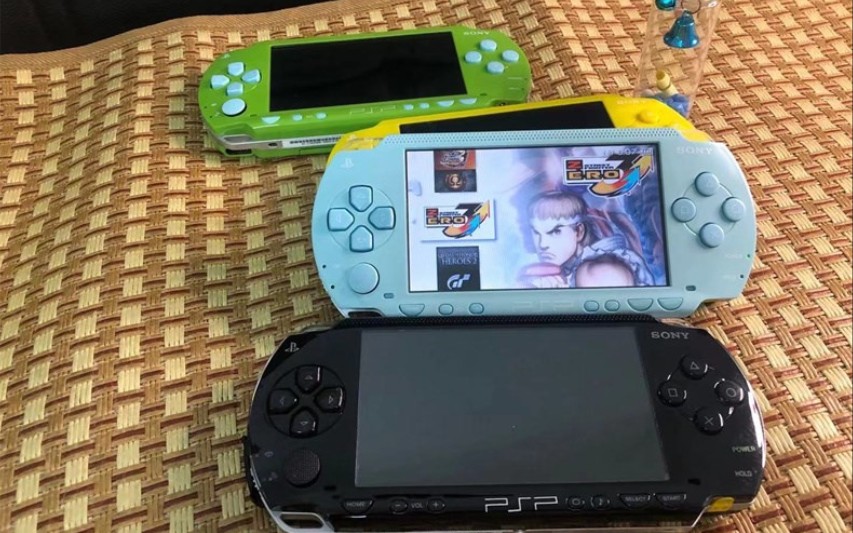 【童年的神机——PSP】psp1000与psp2000的对比评测(含switch试玩)