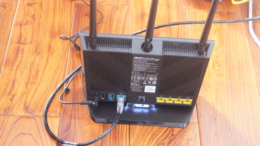 现在宽带速度越来越快,家里升级了100M宽带,买了一个千兆路由器