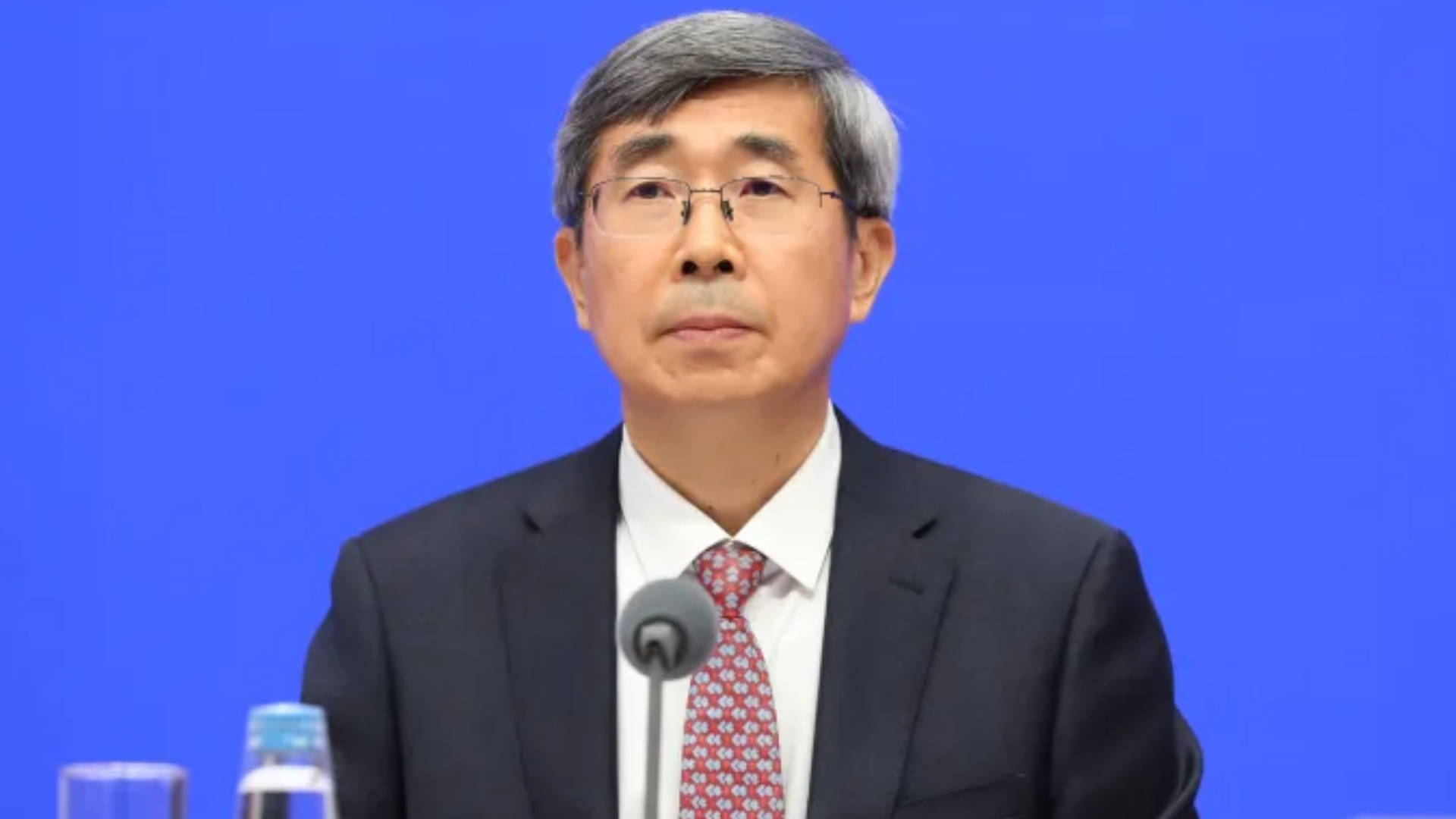 农业农村部副部长江文胜:严厉打击农村低俗表演活动等违法违规行为