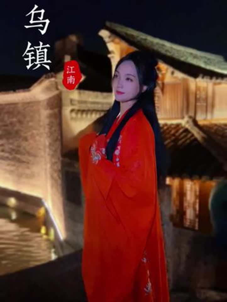 ...在我的印象当中,江南水乡仿佛一幅精心制作的水墨画,一切都是那么的...