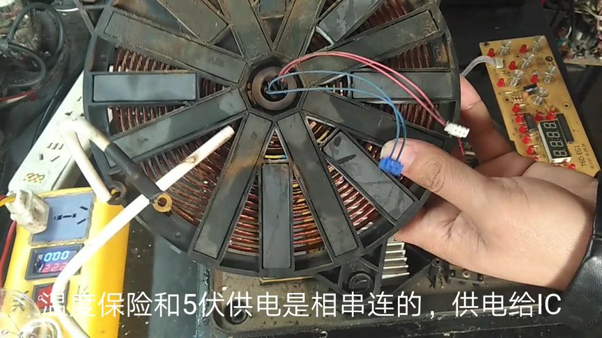 电磁炉线盘中这两个是什么元件?起什么作用?怎么测量它的好坏?