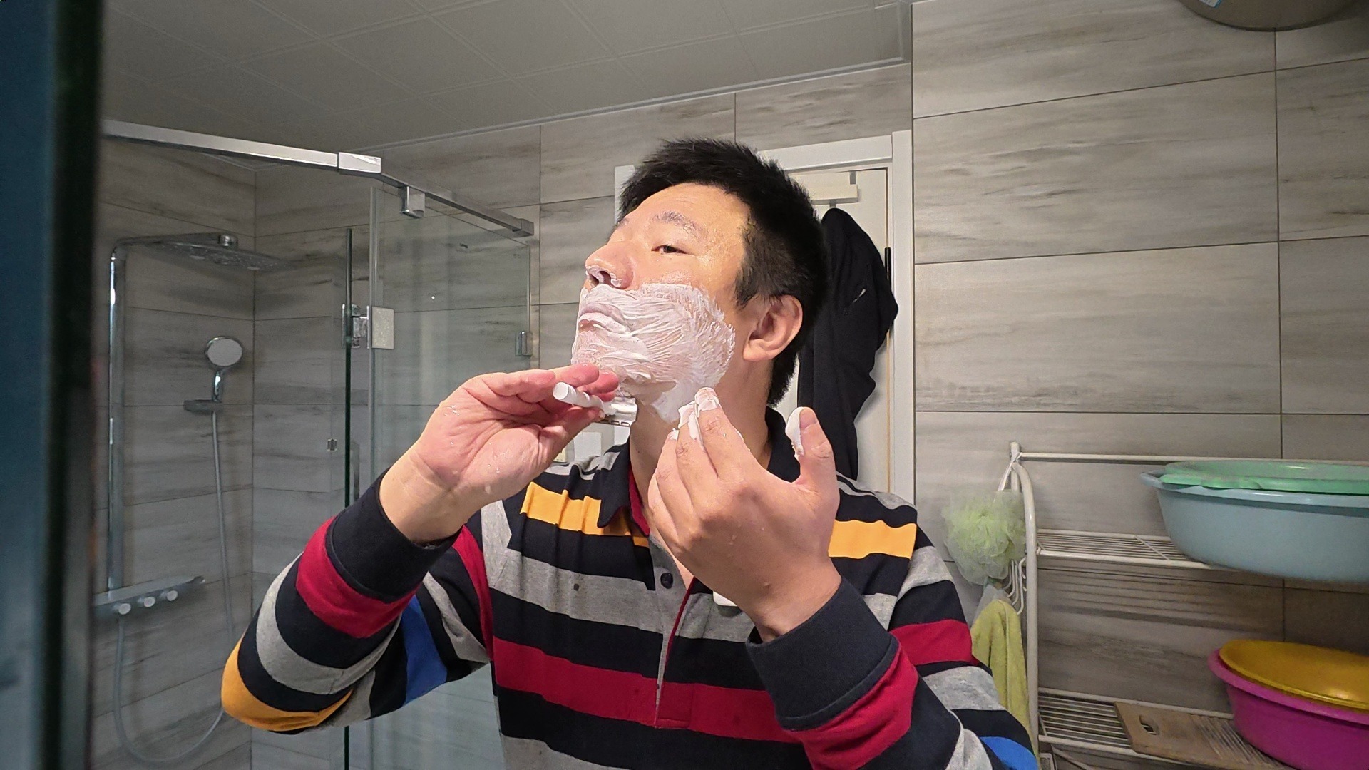 日常刮胡子20251025