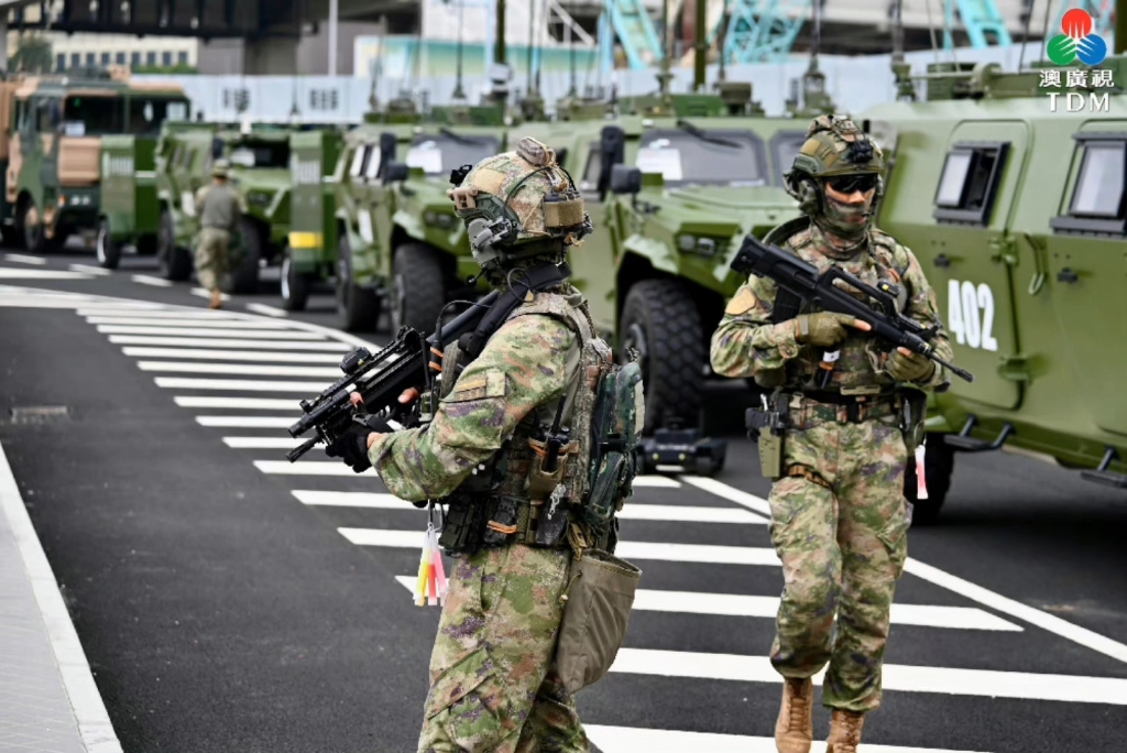 驻澳门部队举行反恐演练,网友可曾听闻集体一等功