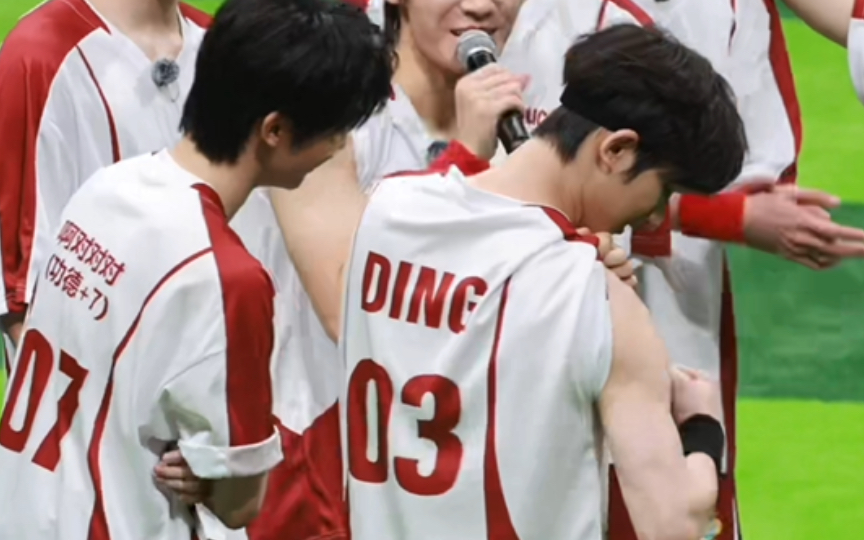 不愧是哥哥组!这肌肉!时代峰峻夏日运动会多角度饭拍合集!