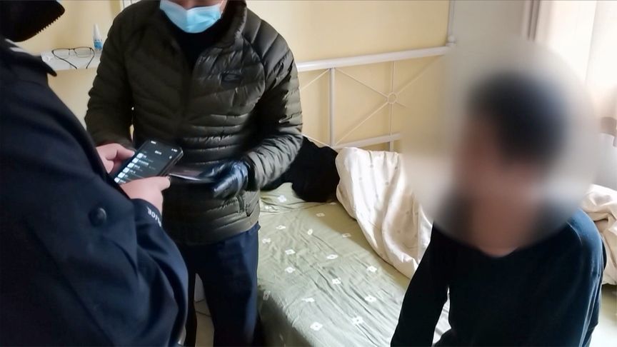 贩卖实名认证微信号 男子被刑拘