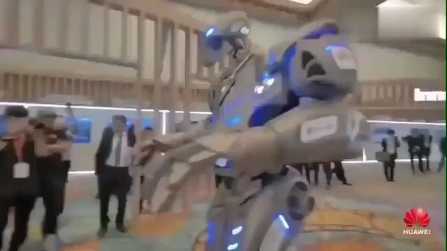华为人工智能机器人介绍5G产品