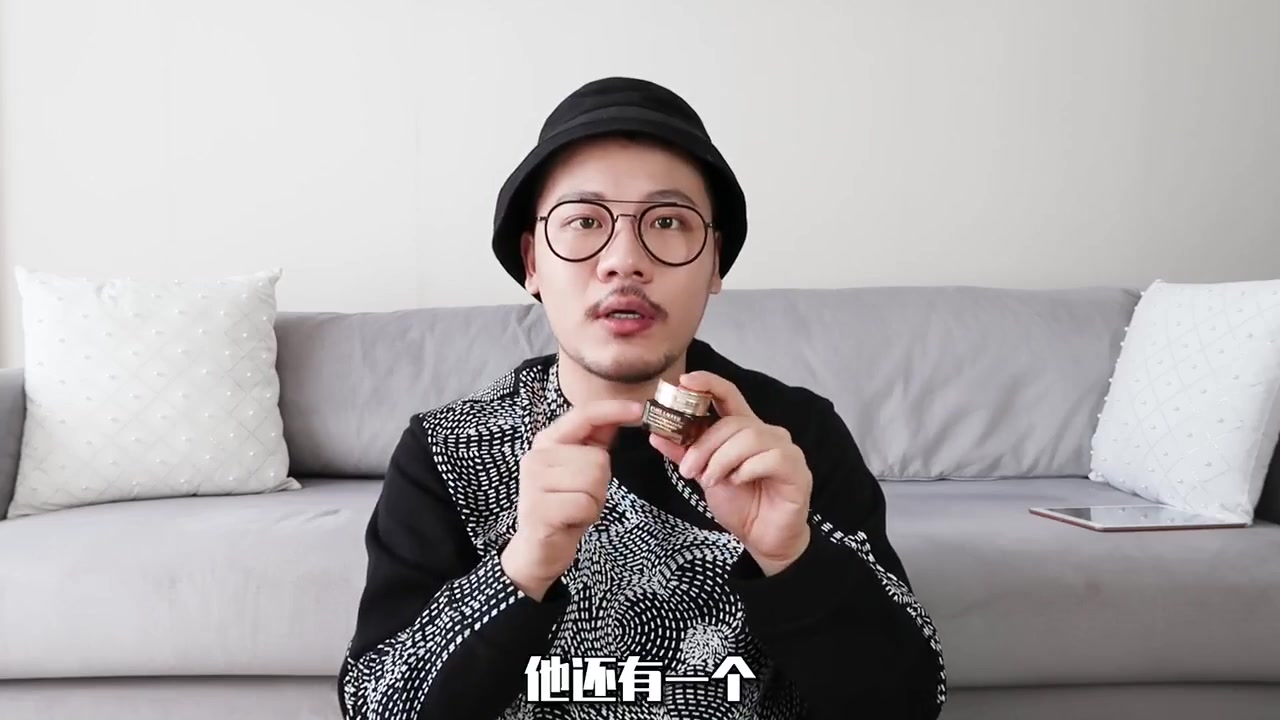 ...使用手法效果才能double知道吗?都给我学起来!@雅诗兰黛 小棕瓶眼霜